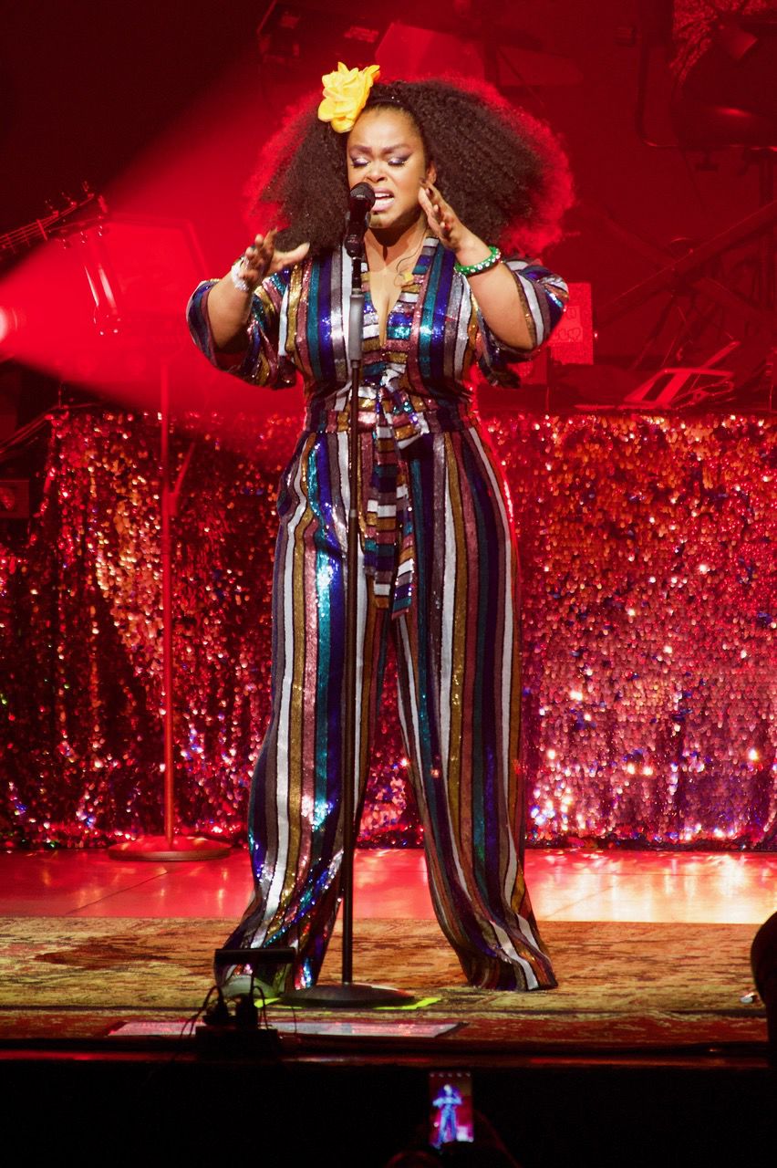 Jill Scott recaptures magic of debut album while celebrating 20-year ...