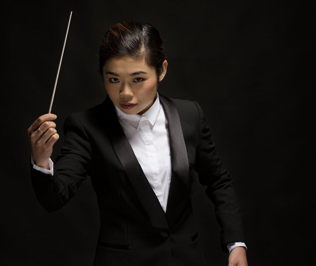 Guest conductor and soloist bring storm and song to symphony through ...