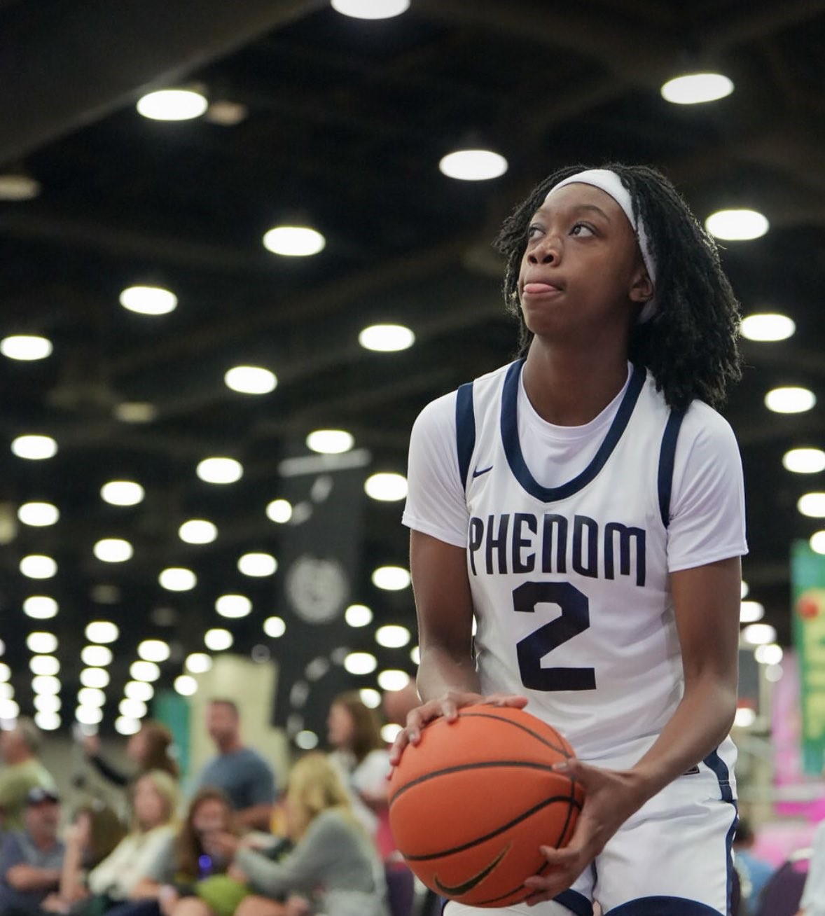 A Phenom-enal summer basketball performance - St. Louis American