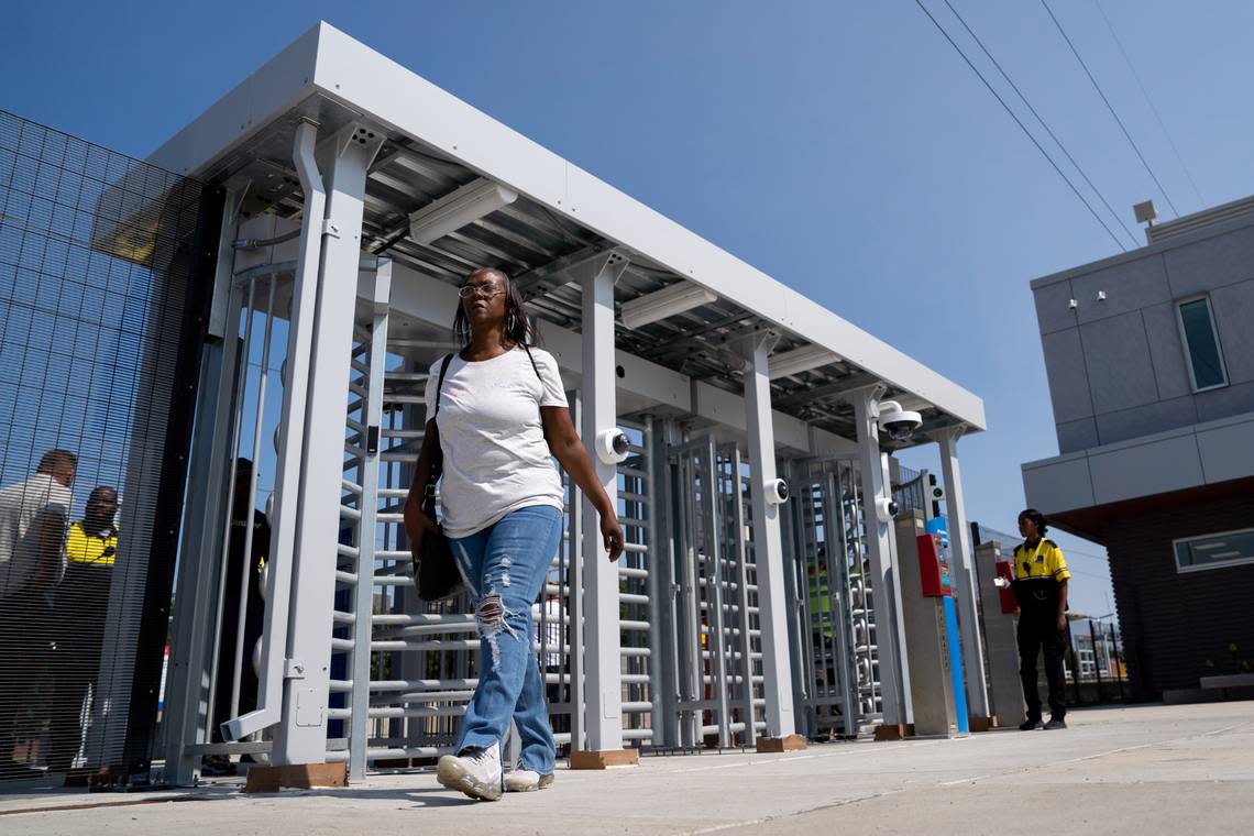 MetroLink security gates now operating at Cortex Station - St. Louis ...